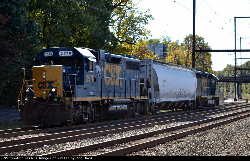 CSX GP38-2 2576 leads C770-16